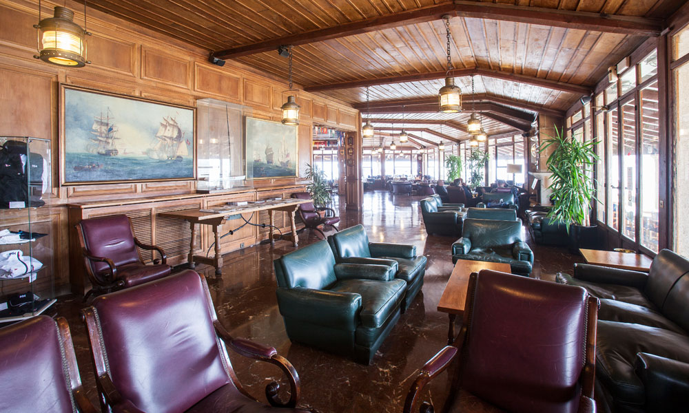 Monte Real Club de Yates · Baiona · Marina · Amarres