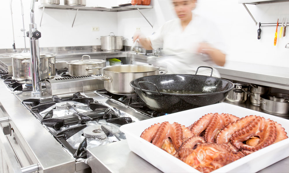 Monte Real Club de Yates · Baiona · Marina · Amarres