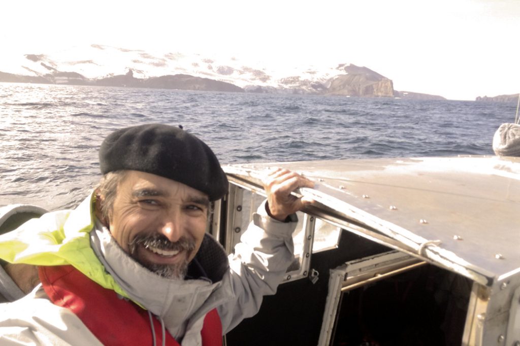 El Monte Real recibe en Baiona a la tripulación del Pequod en su Camino ...